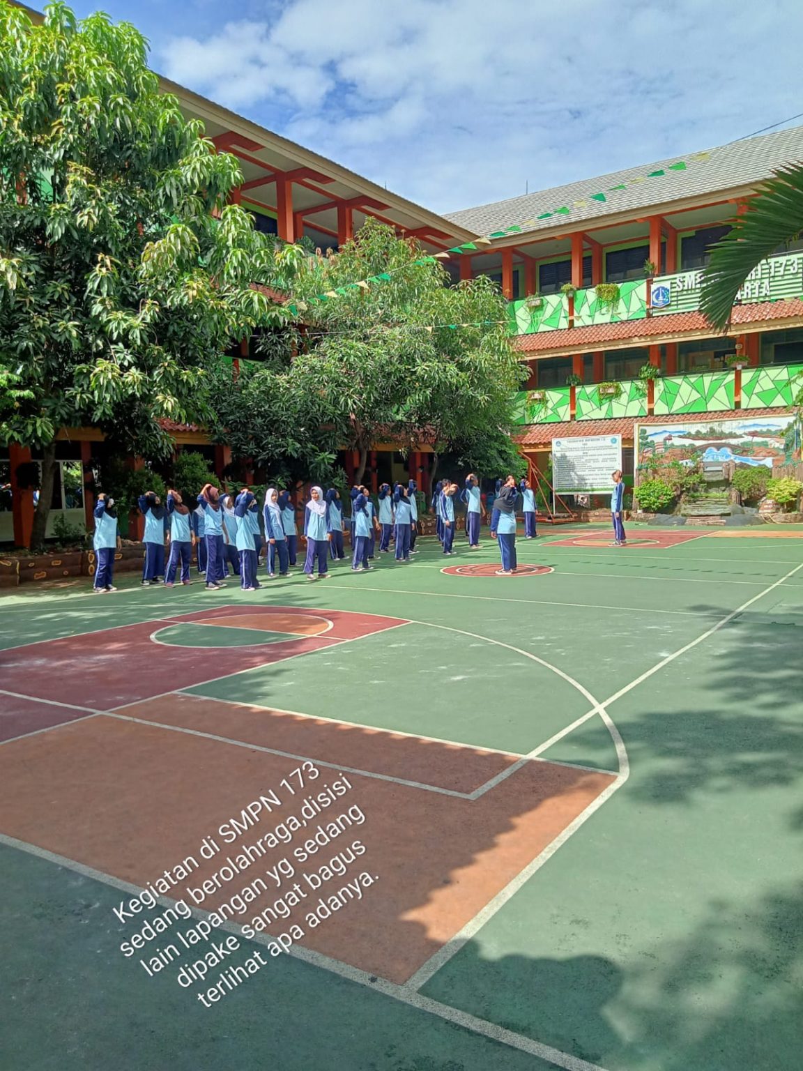 Siswa SMPN 173 Jakarta Antusias Ikuti Kegiatan Olahraga di Lapangan ...